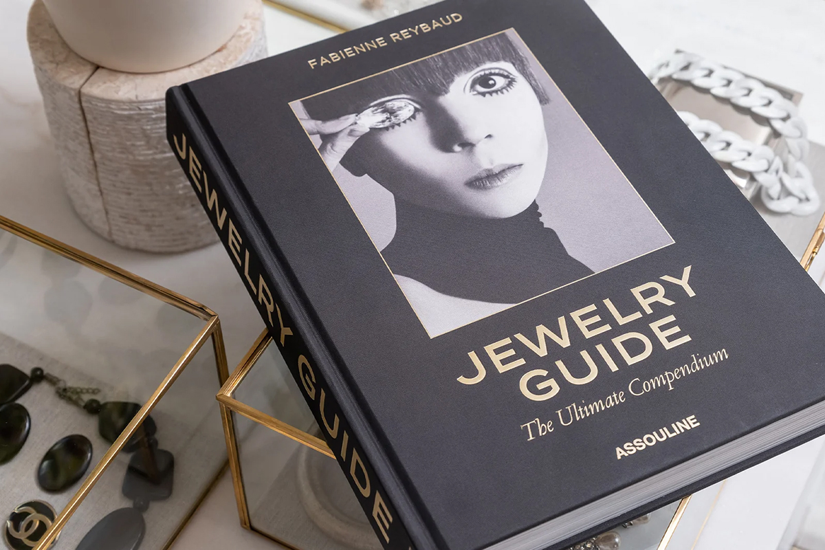 Best Luxury Jewellery Books: 4 Stunning Coffee Table Books